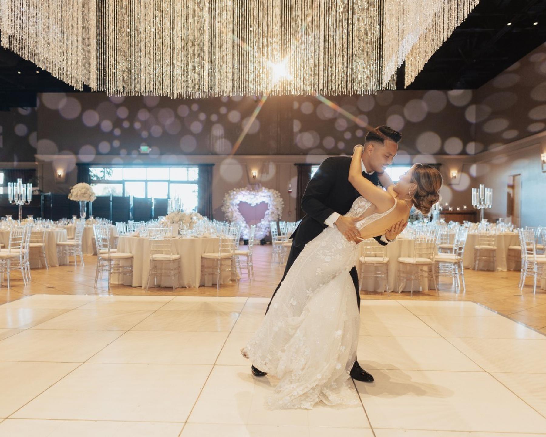 Palm event center wedding | Beachweddingtips.com