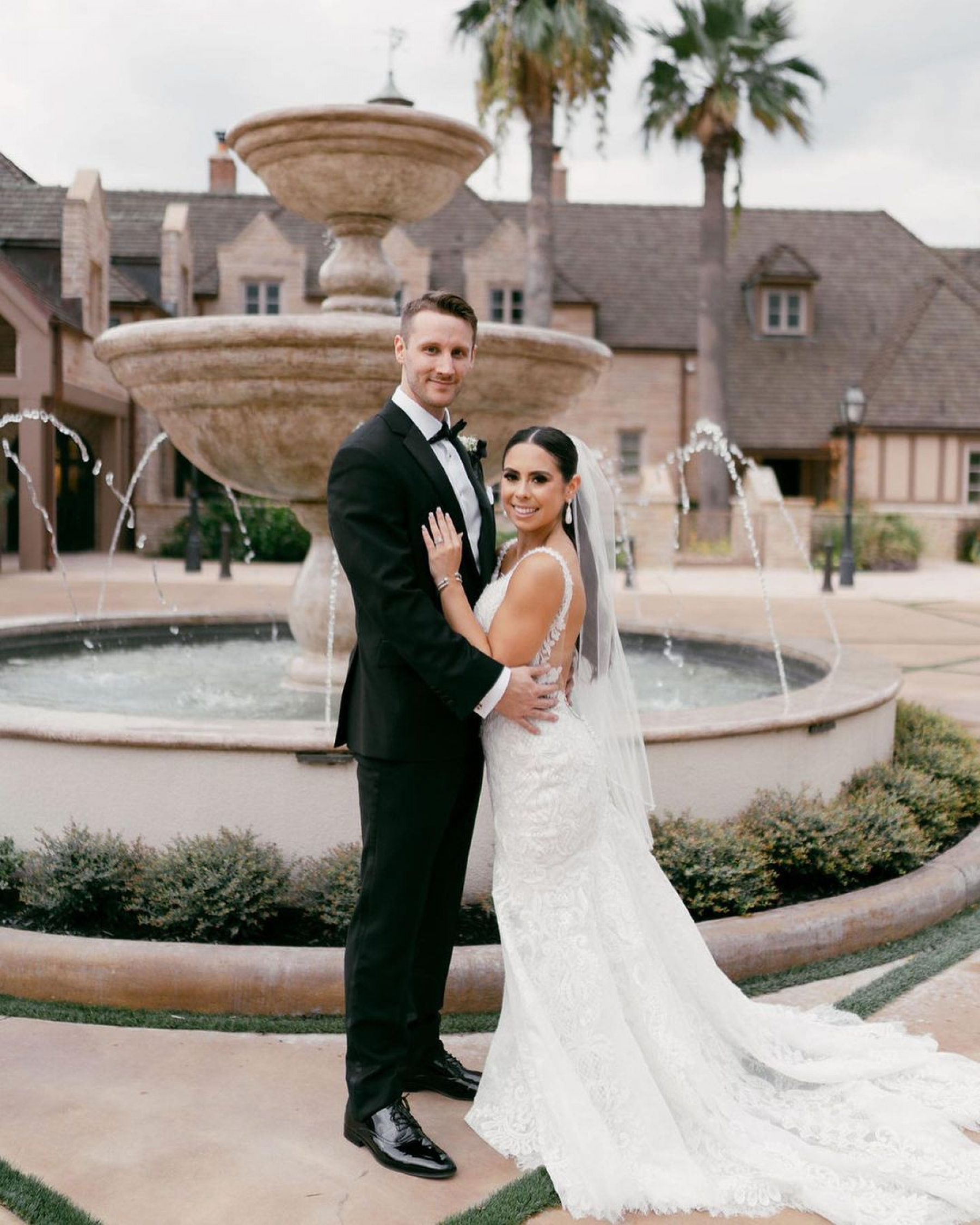 The Red Berry Estate Wedding Venue in San Antonio ️ Portfolio