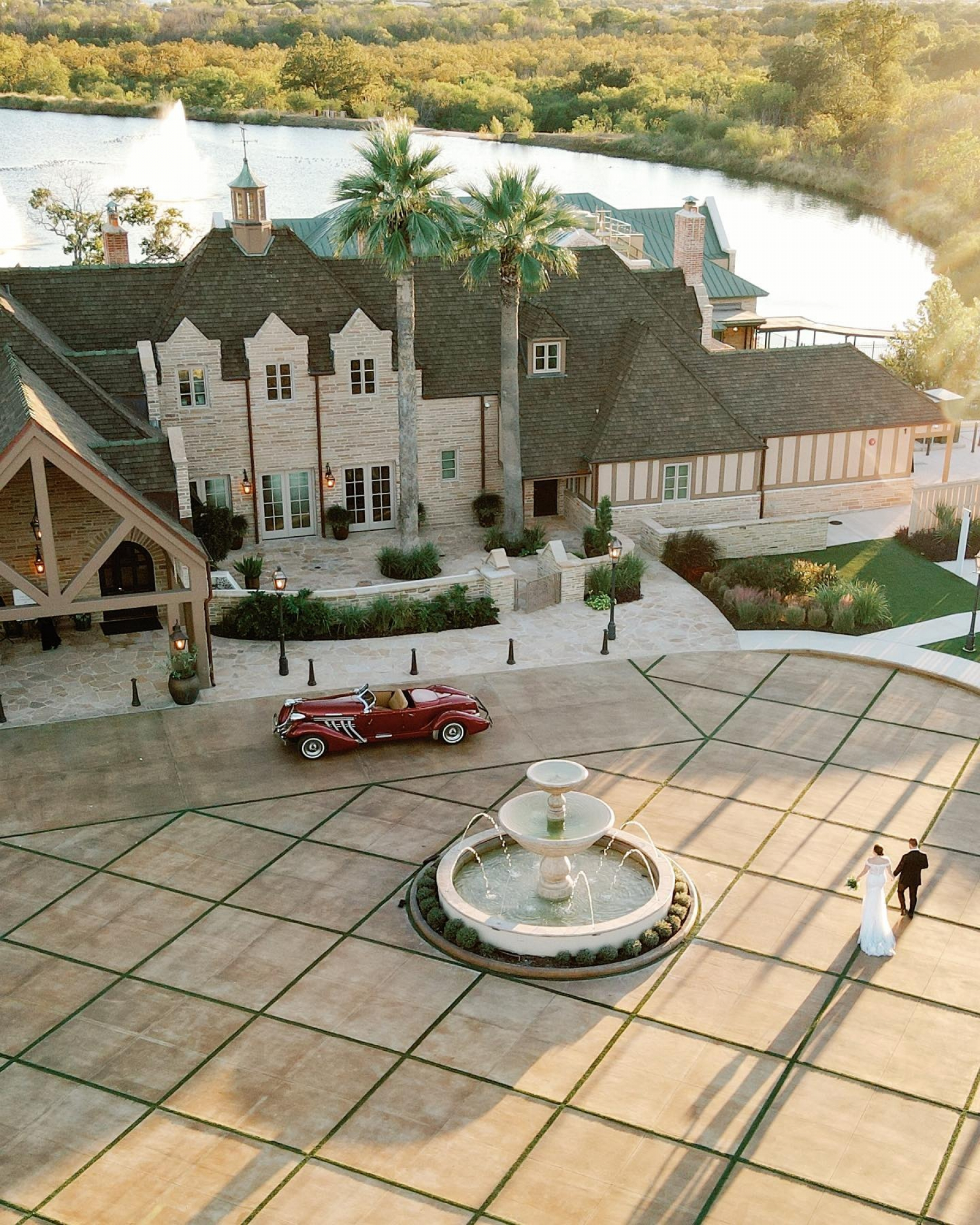 The Red Berry Estate Wedding Venue in San Antonio ️ Portfolio