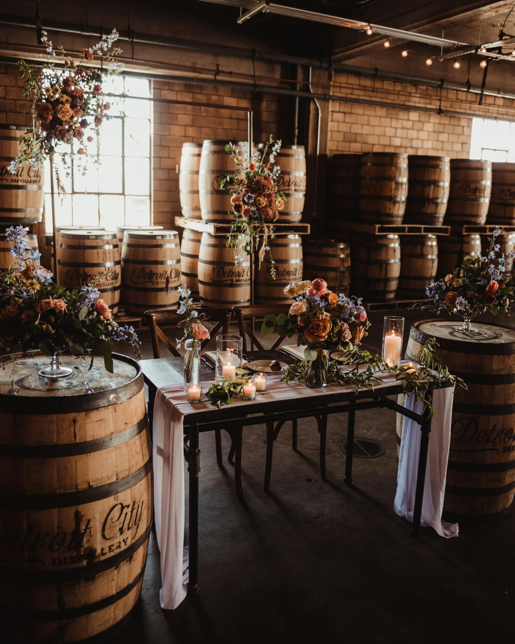 Detroit distillery wedding | Beachweddingtips.com